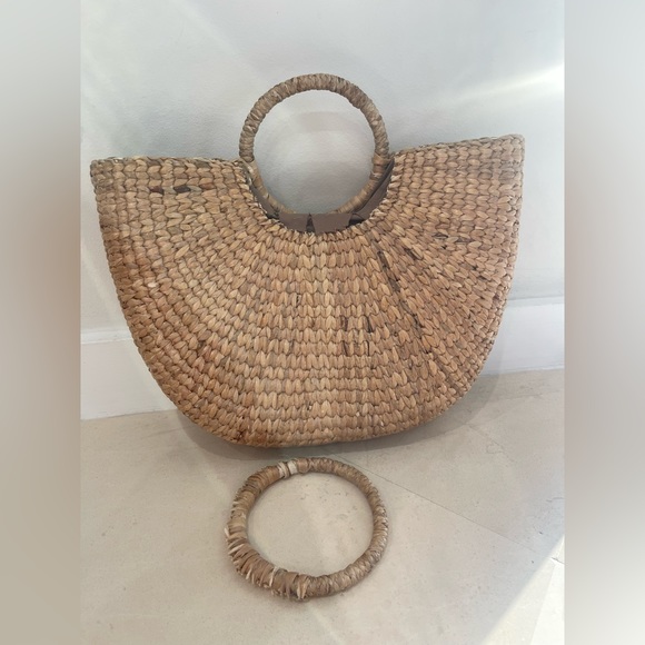 Bags | Sea Grass Purse With Dust Bag | Poshmark